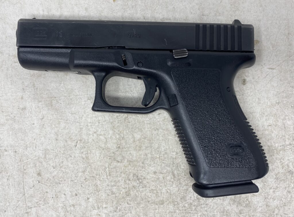 Buy Glock 19 Gen 2 9mm - Good Condition online - Firearms Alabama